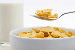 8 Powerful Health Benefits of Corn Flakes For Breakfast
